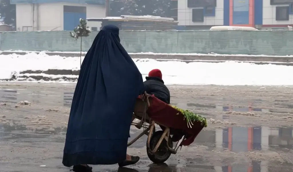 Top Un Women Meet Taliban Over Ban On Female Aid Workers