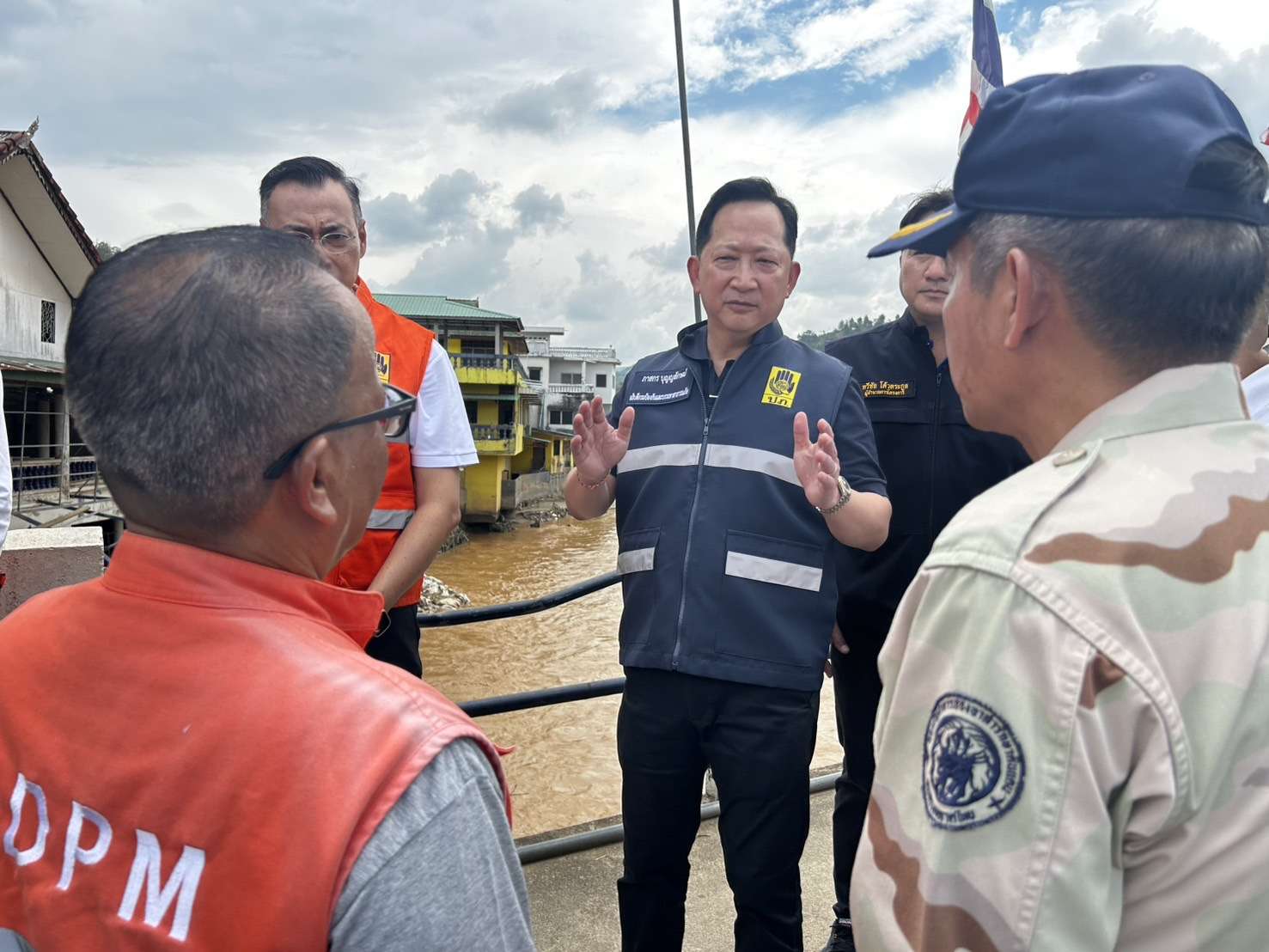 Mae Sai Officials Say Dreging Of Sai River Paramount, Fear Rain Bomb Event
